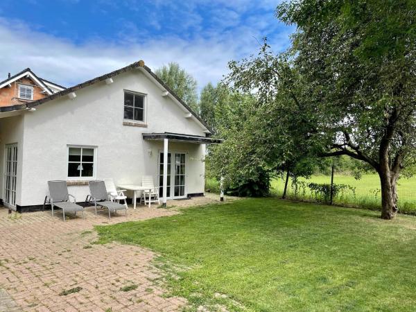 Holiday Home In Spijk With Meadow Views - Kranenburg