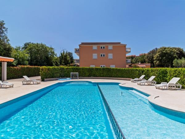 Mobile Home In Banjole Near Beach Centinera - Croatia