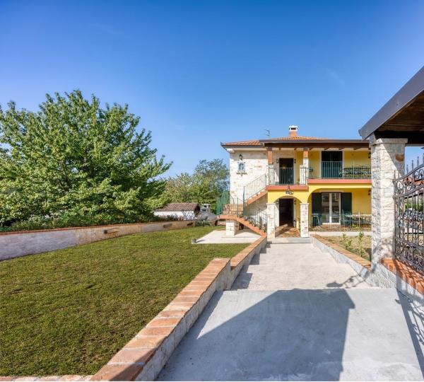 Ivana In Karpijan - Piran