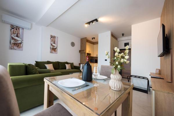 Crystal Luxury Apartments - Ruma