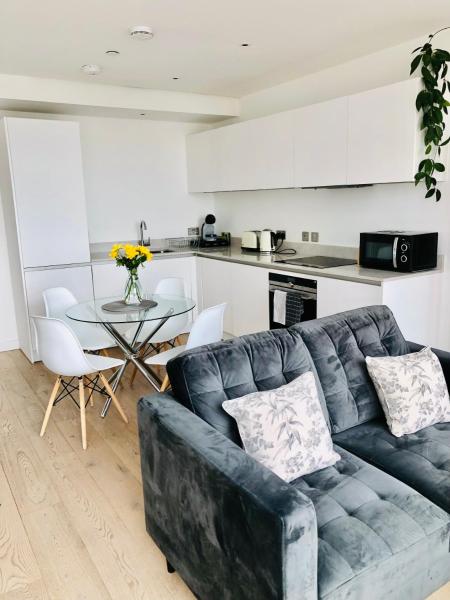 1 Bedroom Luxury Apartment 20 Min From Centre - Londen