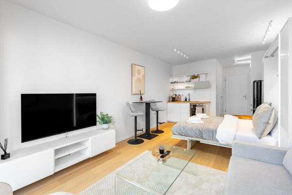 Terrazzo Lux Apartment With Balcony - Bratislava