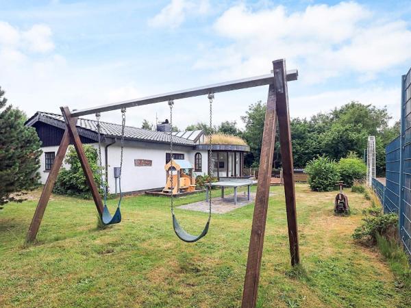 16 Person Holiday Home In Væggerløse - Danemark