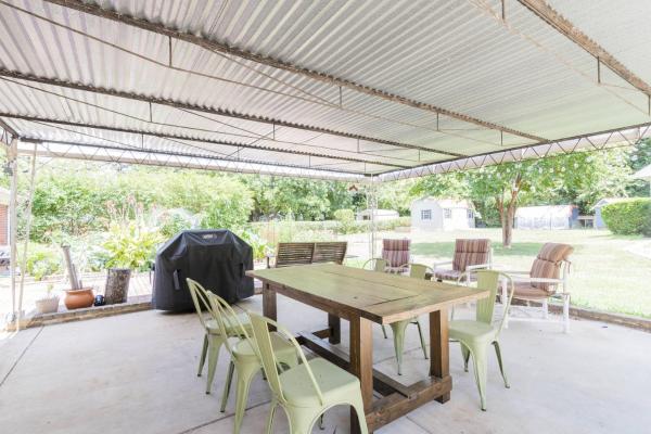 Peachtree Hideaway - Charlotte, NC