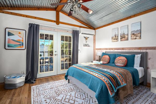 Hollmig Cabin - Private Hot Tub - Fredericksburg, TX