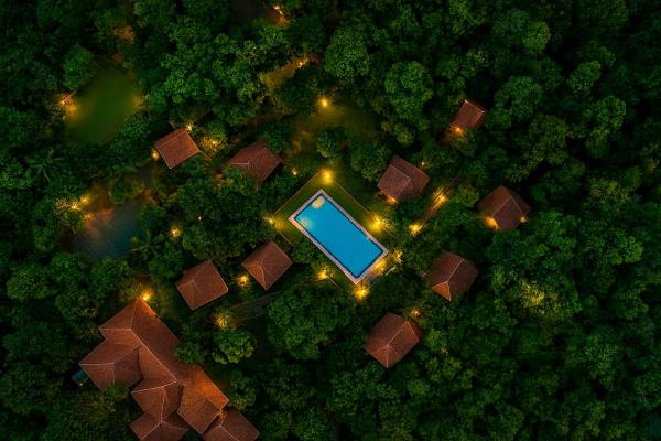 The Crescent Wayanad Heritage Pool Resort - カルナータカ
