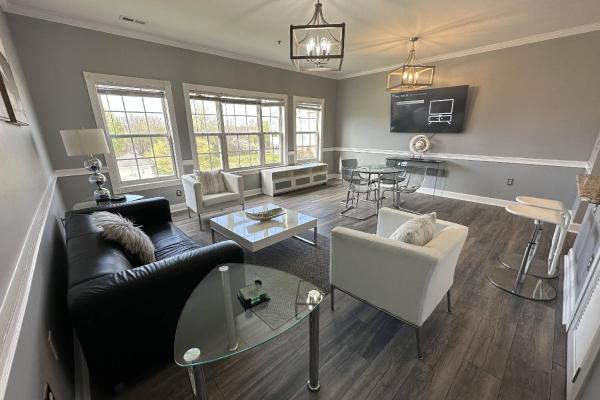 Now And Zen - Charlotte, NC