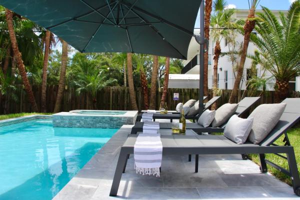 Fox Private Resort- Near Downtown & Beach - Fort Lauderdale