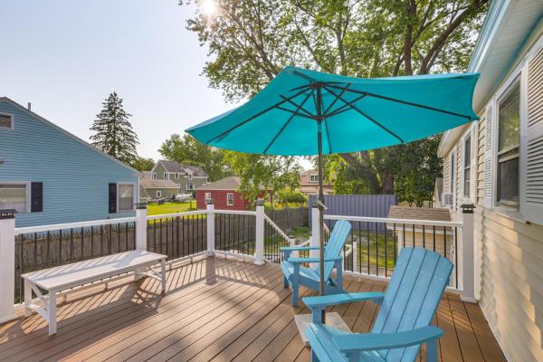 Coastal Retreat With Large Yard Less Than 1 Mi To Dtwn Saco! - Old Orchard Beach, ME