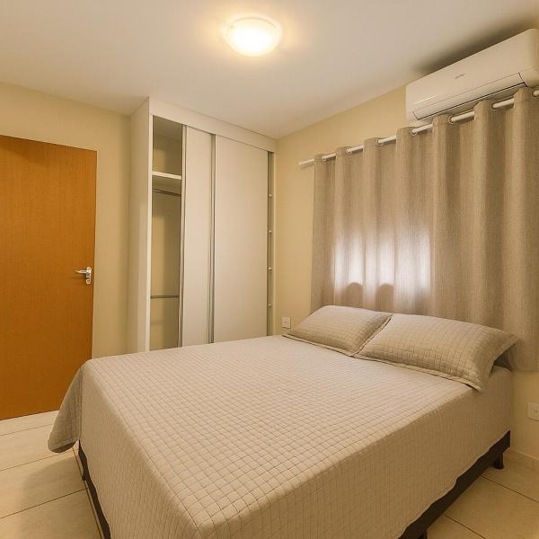 Apartmento Com Garagem, Ar Condicionado Próximo Madrecor, Ufu, Parque Sabia - Uberlândia