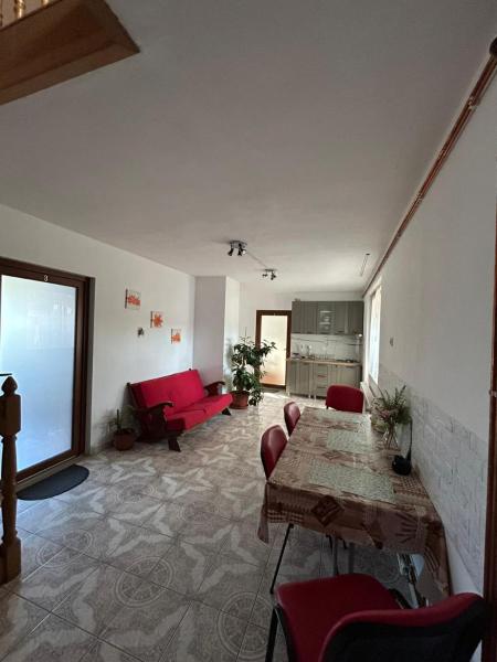 Helga House - Romanya