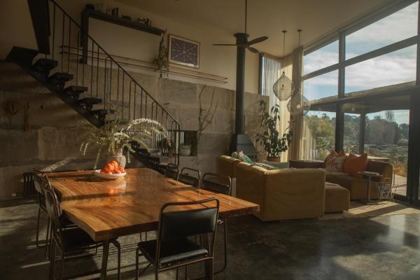 The Glasshouse On Silver Creek - Beechworth