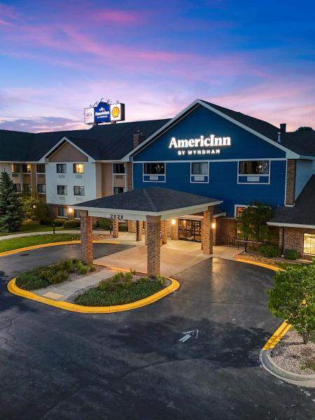 Americinn By Wyndham Green Bay East - Green Bay, WI