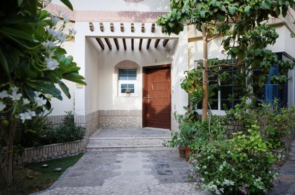 Emirati Stay Comfort & Local Charm Villas - 3 - Dubai