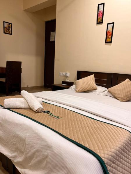 Pinaki Comfort Stay Malad - Near Nesco - Mumbai