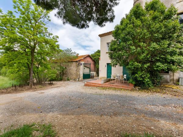 Flat In A Beautiful Building With Pool - Mèze