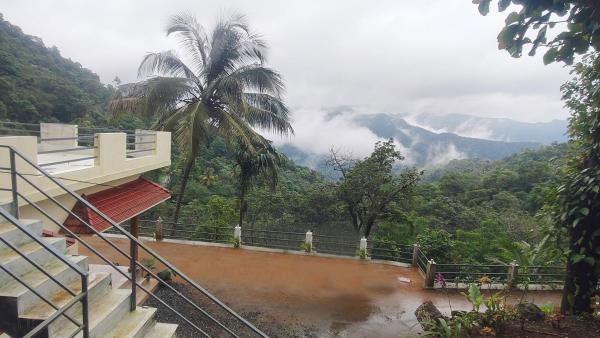 Skylark Homestay Panchalimedu - Kuttikkanam