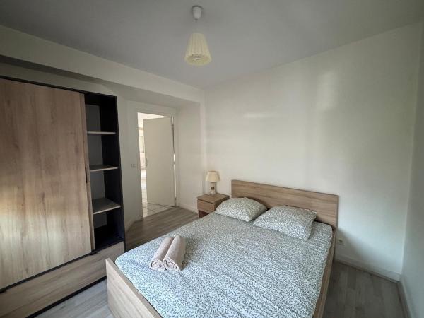 Logement Cosy Avec Ascenseur - Ibis Budget Clermont Ferrand - Le Brezet - Aeroport