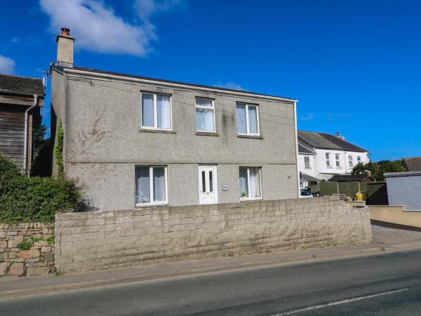 28 Guildford Road - Marazion
