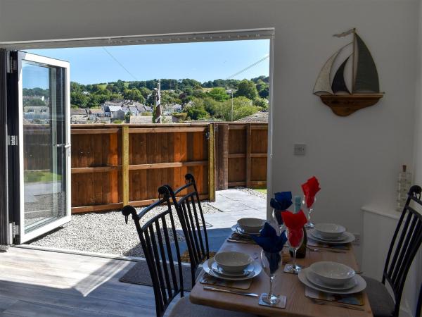 Apple Barn Cottage - Broadsands Beach