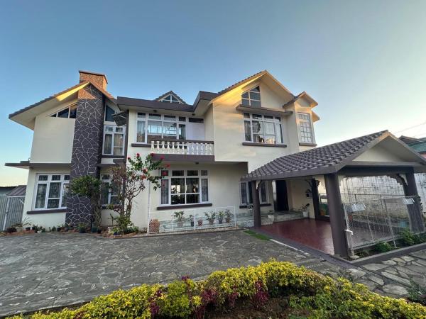 Beaumont Homestay 377 - シロン