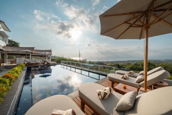 Nyuh Gading Hill - Bali