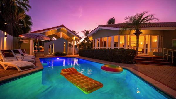 Villa Verde · Pool · Guesthouse · Ping Pong - Curaçao
