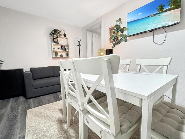 8 Person Stuttgart Group Base - Esslingen