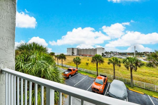 Ocean Jewel Condos - Daytona Beach Shores, FL