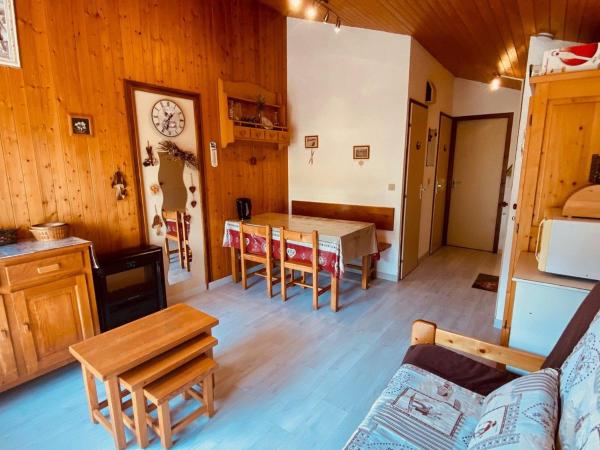 Studio 4 Pers. Sur Les Pistes Avec Balcon Et Parking - Fr-1-459-193 - La Clusaz