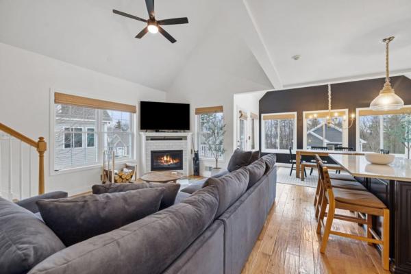 Lake Getaway With Pool & Firepit - Weirs Beach, NH