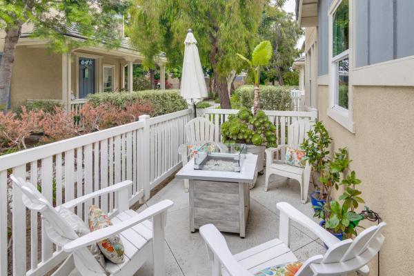 Walk To Beach Luxe San Buenaventura Villa! - Port Hueneme, CA