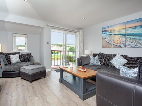6 Camelside - Wadebridge