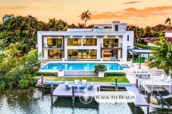Waterfront Masterpiece Villa Grand Heated Pool Seabreeze Key - Fort Lauderdale, FL