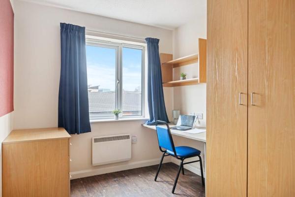Budget-friendly Ensuites In Nottingham - Nottingham