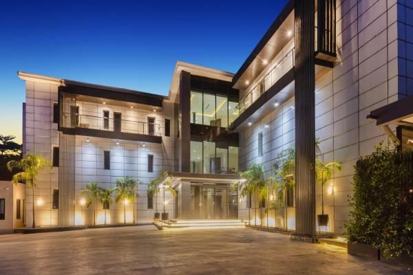 Tide` Hotels And Resorts - Abuja