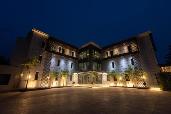 Tide` Hotels And Resorts - Abuja