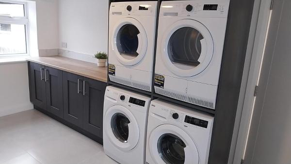 Lusk 5 Bed Sleeps 6 - Balbriggan