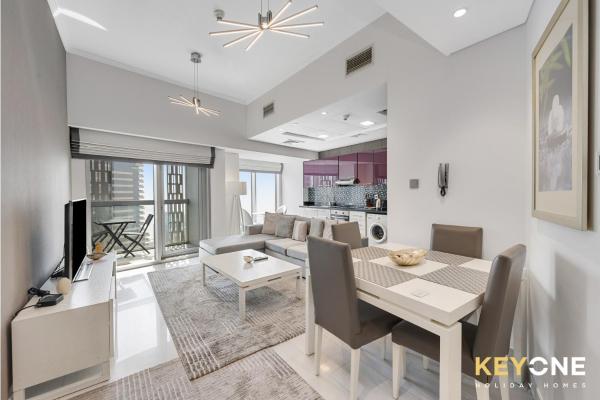 Lavish One Bedroom With Amazing Sun Deck & Pool - Dubai Marina
