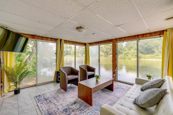 Cozy House On Meadowbrook Lake Serene, Scenic! - 마케도니아