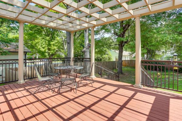 Walk To Dtwn And Freed-hardeman Home With Fenced Yard - Henderson, TN