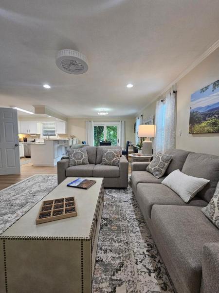 Hillside Retreat - Melton Hill Lake, TN