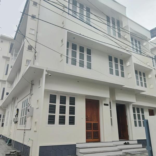 Sivasarass Rooms - Thiruvananthapuram