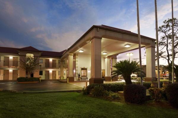 Staywell Suites - Baton Rouge, LA