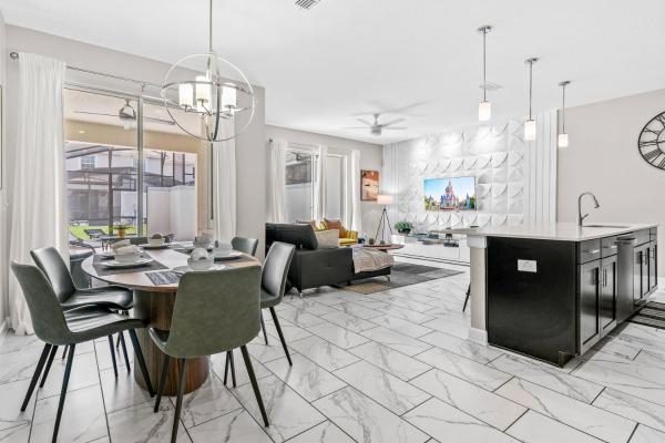 Pool House 4br Near Disney Shops - Orlando