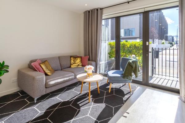 Stadium Edge Retreat Modern 2-bed Plus Carpark - Lyttelton