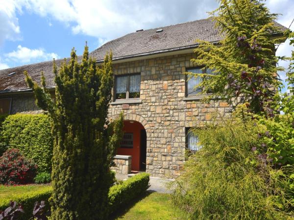 Cosy Holiday Home With Sauna, Terrace - Montjoie