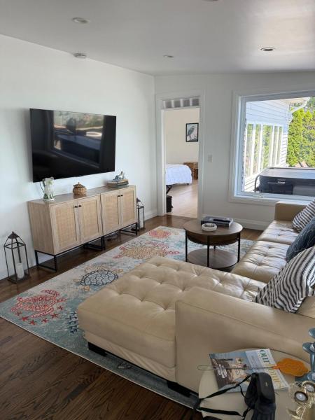 E&s Lake House Retreate & S Lake House Retreat - Amherstburg