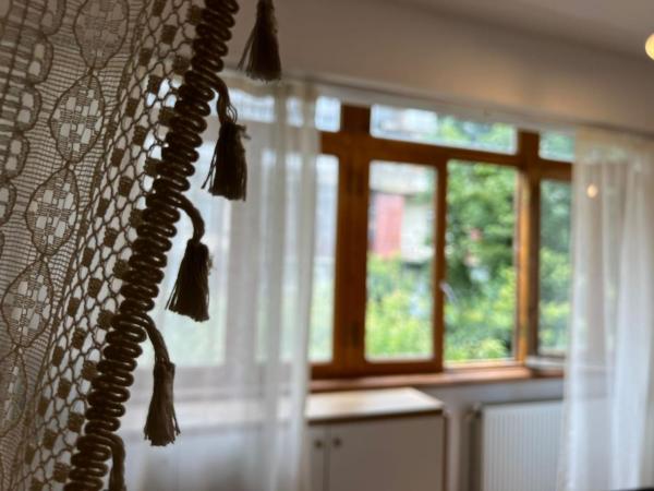 СOzy Apartment Near The Medical University Metro Station - Tbilisi