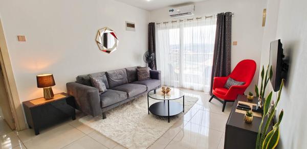 Modern 1 Bedroom Apartment At The Gallery, East Legon, Pool & Gym - 아크라